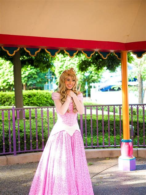 Pin De Chelesea En Disneyland Princesses Bella Durmiente La Bella Y