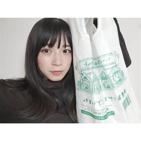 熊井戸花さんのインスタグラム写真 熊井戸花Instagram ミニマリストとお買い物していて鞄が小さくて入らないよってなってるその