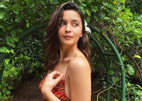 7 Alia Bhatt Beauty Secrets And Tips That She Swears By