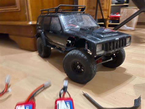 Rtr Axial Scx10 Rc 1 10 Jeep Cherokee Sport Kaufen Auf Ricardo