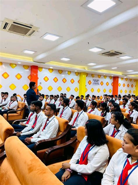 Priyanshu Saxena On Linkedin Marketing