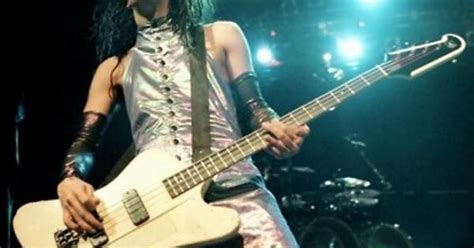 My Favorite Bass Guitarist Jeordie White Aka Twiggy Ramirez Imgur