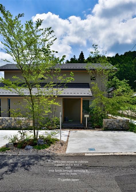 モダンな雑木の庭 マイホーム 家 外観 工務店 注文住宅 シック 雑木の庭 Garden 窓 かっこいい庭 モダン