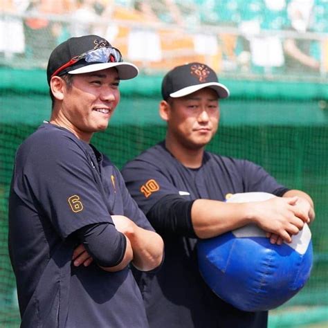 読売巨人軍さんのインスタグラム写真 読売巨人軍instagram「奪回 一軍 那覇キャンプ 坂本勇人 選手 中田翔 選手