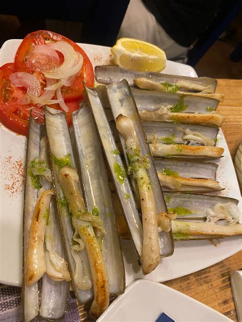 스페인 마요르카 섬에서 옆구리살을 걱정하지 않는 연습