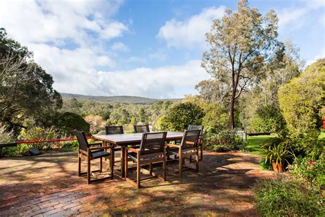 Dog Friendly Accommodation in Macedon Ranges | Pupsy