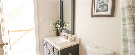 No Need To Gut This Bathroom Pretty Handy Girl