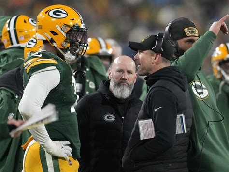 Packers Lb Quay Walker Apologizes After His 2nd Ejection Toronto Sun