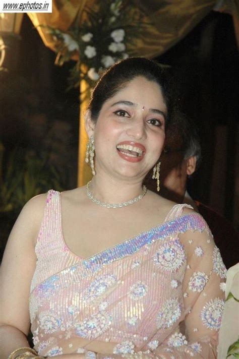 Non Nude Indian Babe Pics 2 Girls Pak And Indian