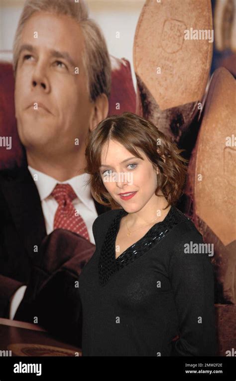 Jenny Mollen Attends The World Premiere Of Oliver Stones Controversial