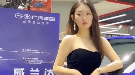 身高175cm苗条的车模和身高168cm有点肉肉的主持人，喜欢哪一个