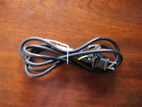 パソコン用電源ケーブル メルカリ