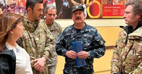 Tras reemplazar la cúpula de las Fuerzas Armadas Javier Milei ordenó