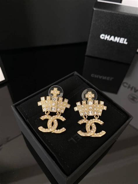 Брендовые серьги — цена 1066 грн в каталоге Серьги Купить аксессуары по доступной цене на Шафе