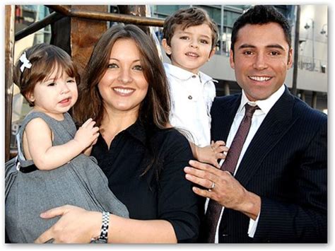Millie Corretjer Is Oscar De La Hoyas Wife