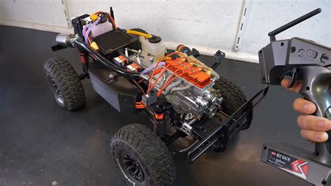 Miniature 4x4 With A 0 0175 Liter Four Cylinder Engine Is The Ultimate R C Off Roader