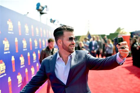 Bachelor In Paradise Johnny Bananas Devenanzio Says Theres A