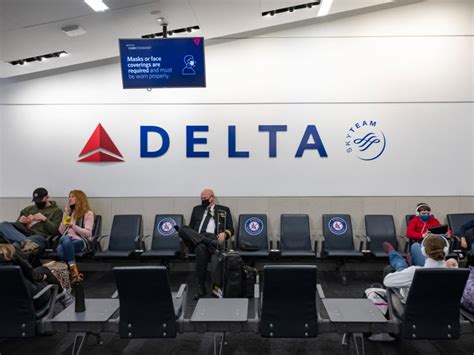 Viewers Defend Airline Employee Who Charged Passenger 200 For
