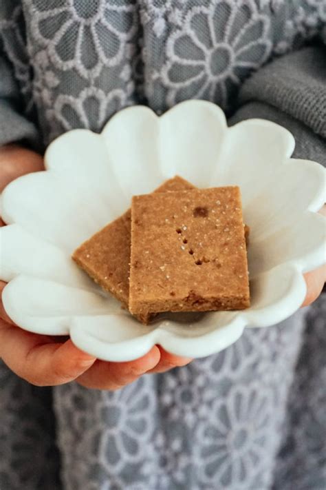 小麦粉・バター・卵を使わないごまの米粉クッキー Gozen｜海外暮らしに寄り添う料理教室