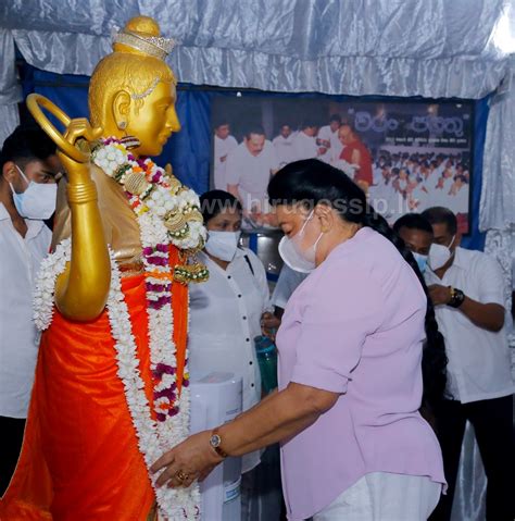 අගමැති මහින්දගේ 76 වැනි ජන්ම දින සැමරුම වෙනුවෙන් පැවති කිරි