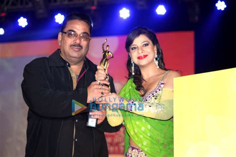 Choreographer Pappu Khan Honoured With An Award Pappu Khanna Images