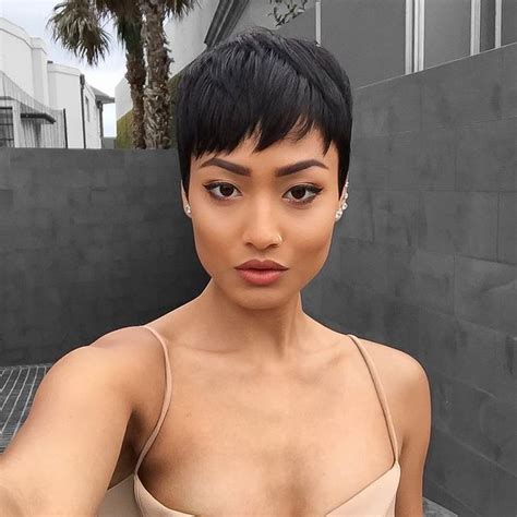 Cheveux les plus belles franges effilées repérées sur Pinterest Cheveux Style de cheveux