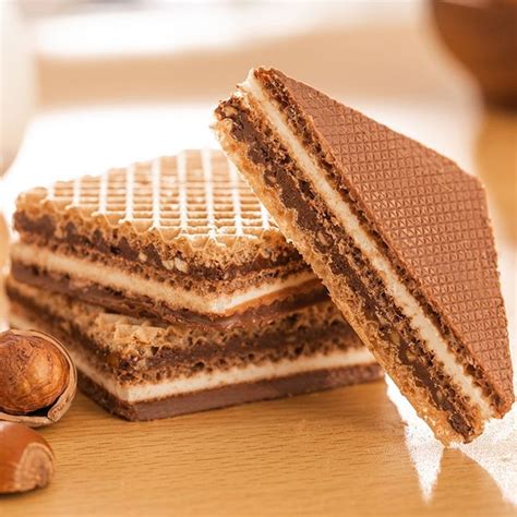 German Imported Knoppers Wafer Biscuits Milk Hazelnut Chocolate Pure