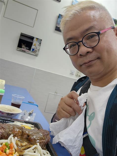 DB Uncle 龍舟大叔 on Twitter 吃老公最愛的夜市牛排