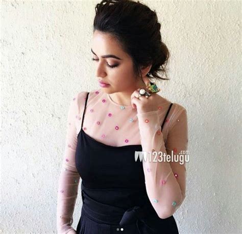 Pin On Kriti Karbandha