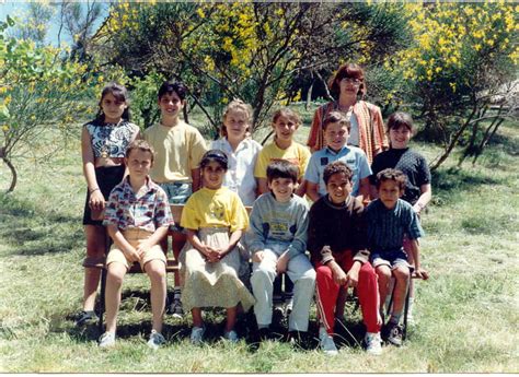 Photo De Classe De Mme Chabanis De 1993 Ecole Le Pialon Saint Paul