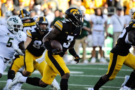 Minnesota Golden Gophers Vs Iowa Hawkeyes Prediction 11132021