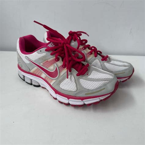 Nike Womens Size 39 Pink Sneakers