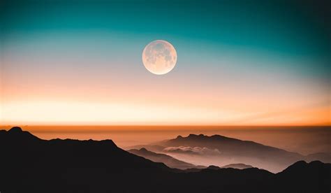 Pleine Lune En Verseau Du 1er Août Découvrez Son Impact Sur Votre