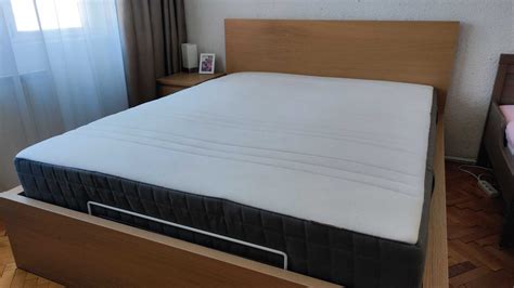 Легло с повдигащ механизъм подматрачна рамка и матрак Malm Ikea гр