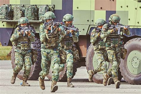國軍又出包？45萬防彈背心、頭盔沒認證 官兵安全成隱患 政治 中時新聞網