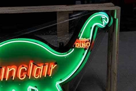 Sinclair Dino Neon Sign Ms Classic Cars