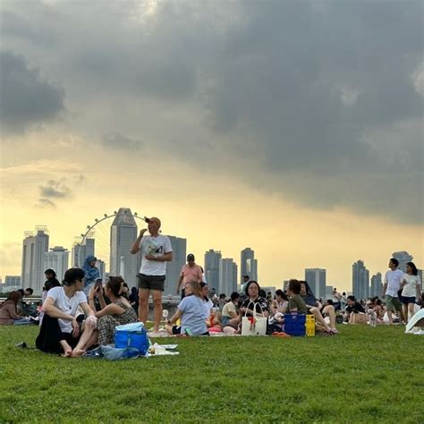 Singapore Srinivas Singapore Srinivas • Threads Say More