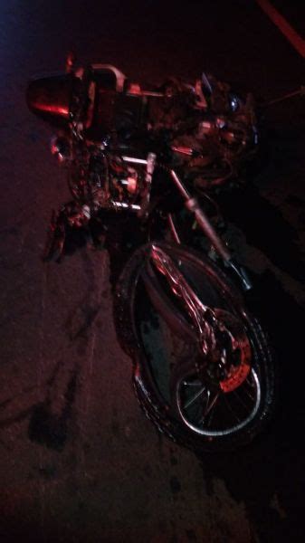 Portal Arcos Acidente entre moto e bitrem deixa vítima fatal após condução em alta velocidade