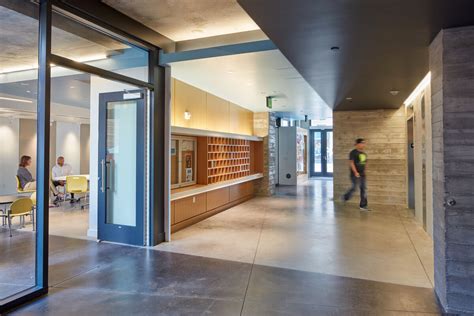 Жилое здание в историческом районе Сан Франциско Кирпичный завод КЕРМА Дзен