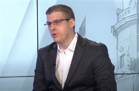 Нинић Весић потпуно испарио из предмета о паду надстрешнице СРБИНинфо