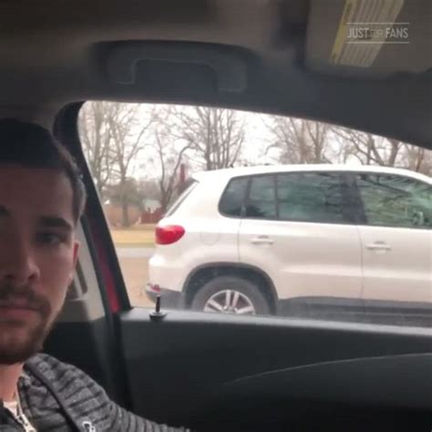 Sucked Off In A Parking Lot Scrolller