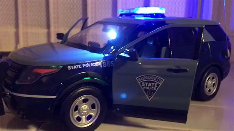 Massachusetts State Police Ford Explorer W Working Lights Youtube