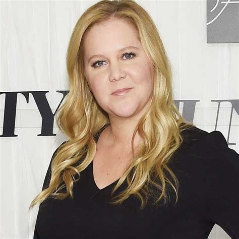 Amy Schumer Slams Rumors Shes Given Birth Still Pregnant And Puking