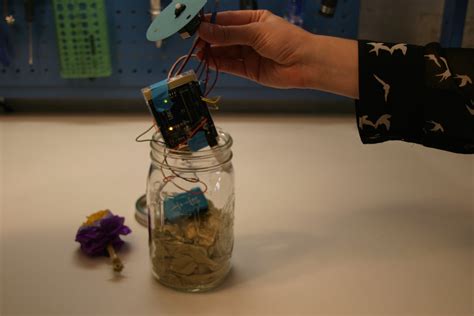 Create An Arduino Controlled Light Following Flower Bot 10 Steps