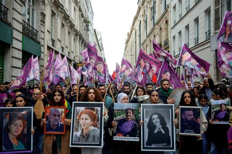 Kurds Hold March Of Mourning After Paris Shooting Kills Three The