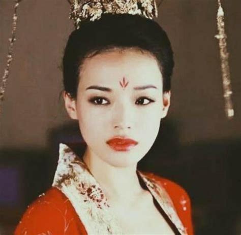 舒淇古装红衣五点全开舒淇年轻时候 伤感说说吧