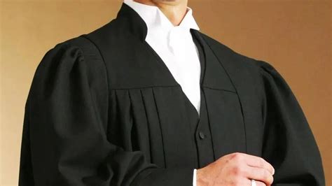 लॉयर बॅरिस्टर आणि ॲडव्होकेट यातील फरक माहीत आहे काय नसेल तर आताच