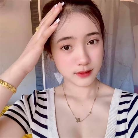 สาวลาวใต้ ล