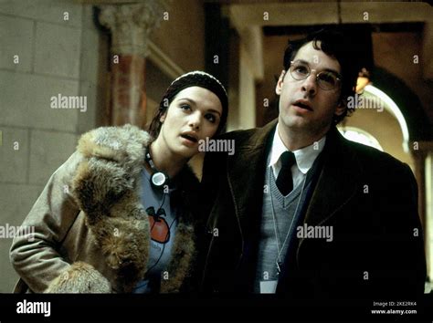 The Shape Of Things Rachel Weisz Paul Rudd Stock Photo Alamy