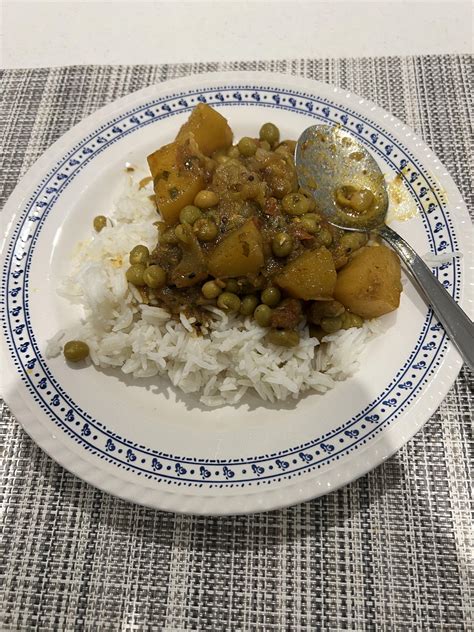 Calories Estimation Homemade Potato And Peas Curry And White Rice R